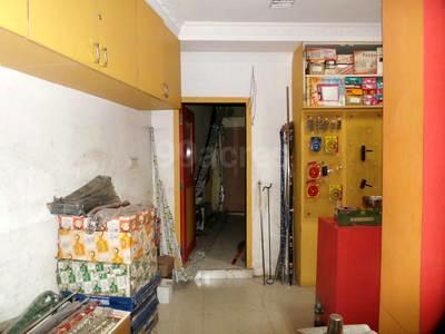 Shop for rent in West Mambalam Chennai South - 900 Sq. Ft.