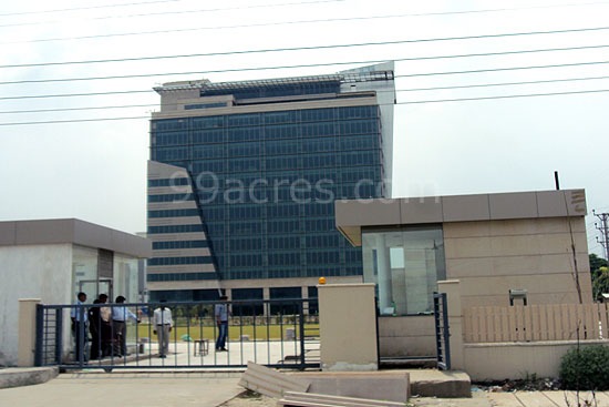 Catalyst Express Apartments Noida, Sector 127 | Price List & Brochure ...