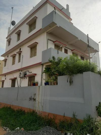 Resale House in Parsa Bazar Patna - 2+ Properties