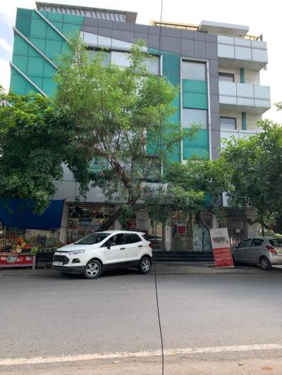 Ready to move Office Space in Sector 15 Rohini North Delhi - 3000 Sq. Ft.