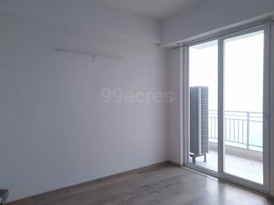 3 BHK Apartment / Flat for sale in DLF The Primus Sector-82A Gurgaon ...