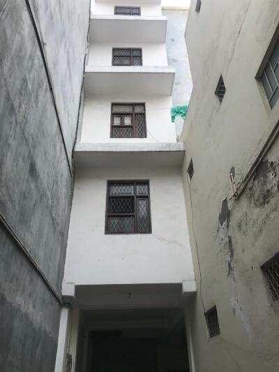 2+ PG in Sector 18 Rohini - Girls and Boys Paying Guest in Sector 18 ...