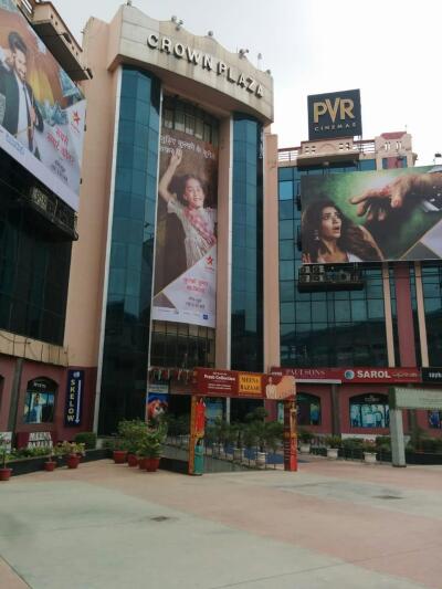 Shop for sale in Sector 15 Faridabad - 2448 Sq. Ft.