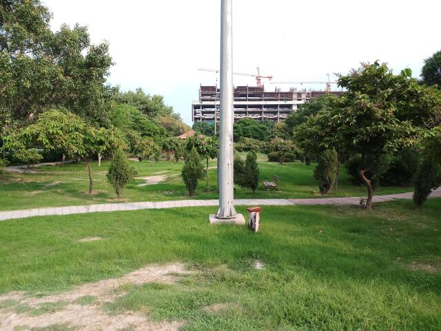 Sector 52, Noida - Map, Property Rates, Projects, Reviews, Photos & Videos