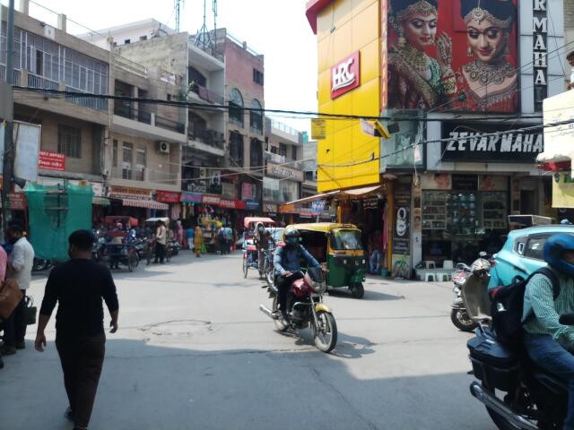 Shakarpur, Delhi - Map, Property Rates, Projects, Reviews, Photos & Videos