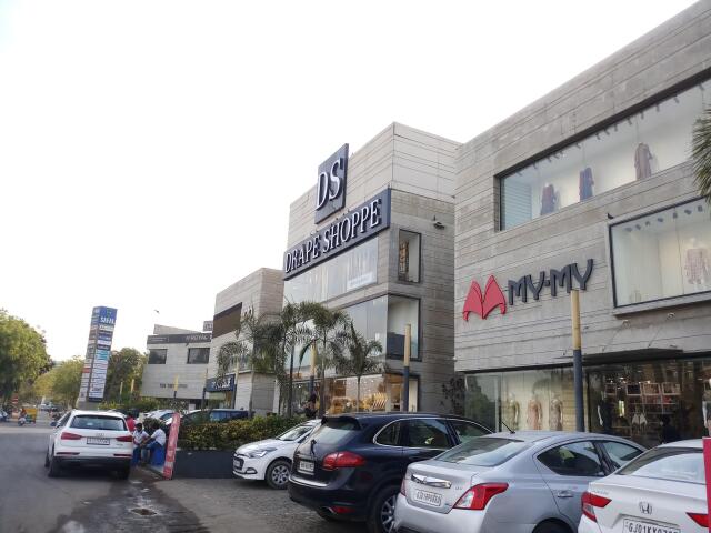 Bodakdev, Ahmedabad - Map, Property Rates, Projects, Reviews, Photos ...