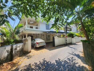4 BHK House / Villa for sale in Edappally Edapally Kochi - 2614 Sq. Ft.