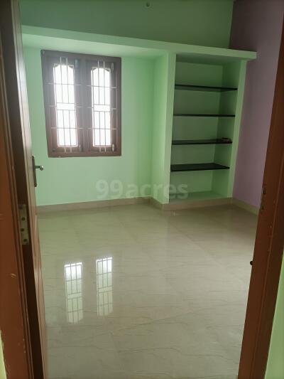 1 BHK / Bedroom House / Villa for rent in Vasan Nagar Trichy - 1500 Sq. Ft.