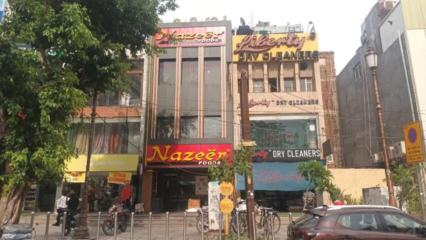 Sector 18, Noida - Map, Property Rates, Projects, Reviews, Photos & Videos