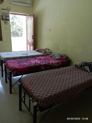Paying Guest / Hostel / PG in Sholinganallur Chennai South - 1st floor (out of 1)
