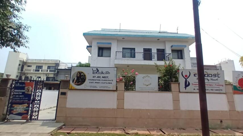 Sector 92, Noida - Map, Property Rates, Projects, Reviews, Photos & Videos