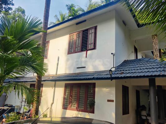 3 BHK House / Villa for sale in Pavangad Calicut - 4116 Sq. Ft.