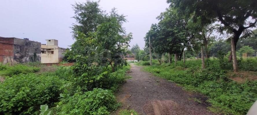 Residential land / Plot for sale in IIM Road Lucknow - 275 Sq. Yard.