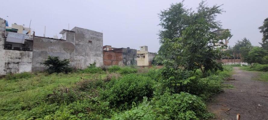 Residential land / Plot for sale in IIM Road Lucknow - 275 Sq. Yard.
