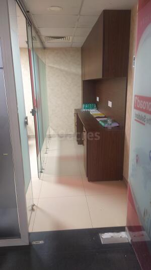 Ready to move Office Space for sale in Signature Global Mall Sector 3 ...