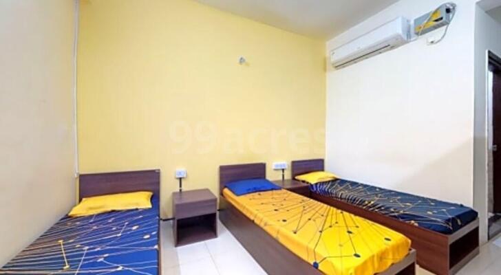 Paying Guest / Hostel / PG in CR Avenue Kolkata Central