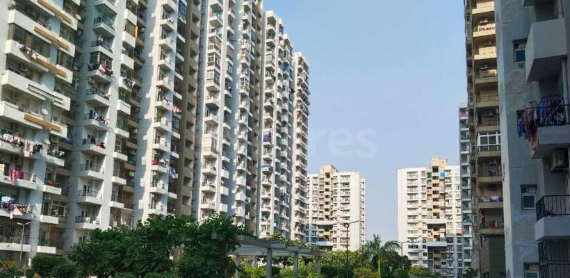 3 BHK Apartment / Flat for sale in Homes 121 sector 121 Noida - 1400 Sq ...